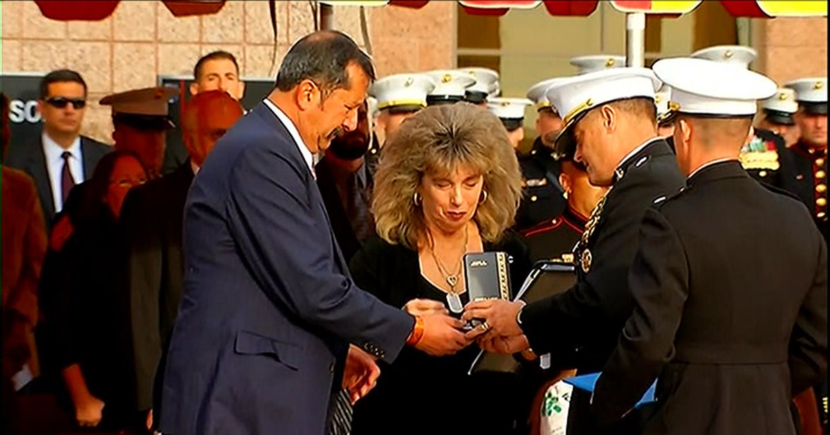 2 Marines Posthumously Receive Navy Cross