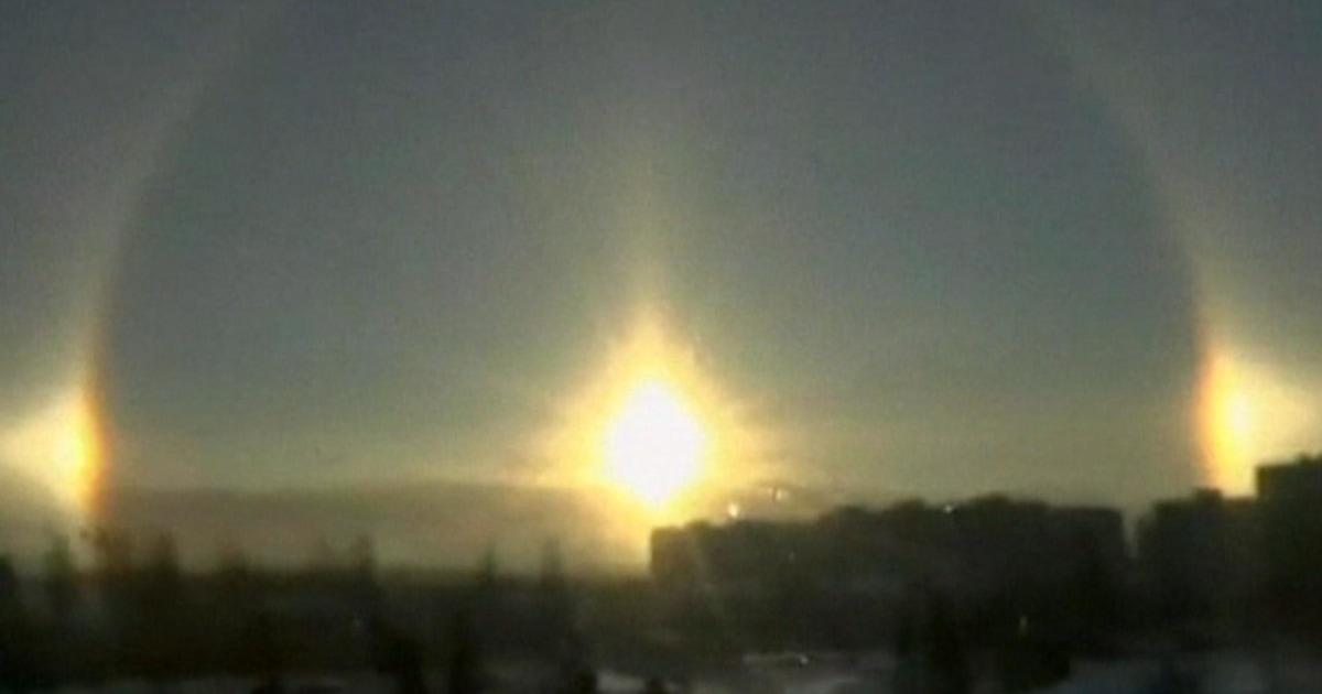 Three Suns in Moscow? Atmosphere Phenomenon Lights Up Sky