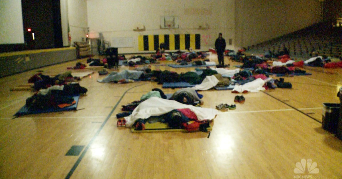 Snow, Ice Strand Atlanta Students