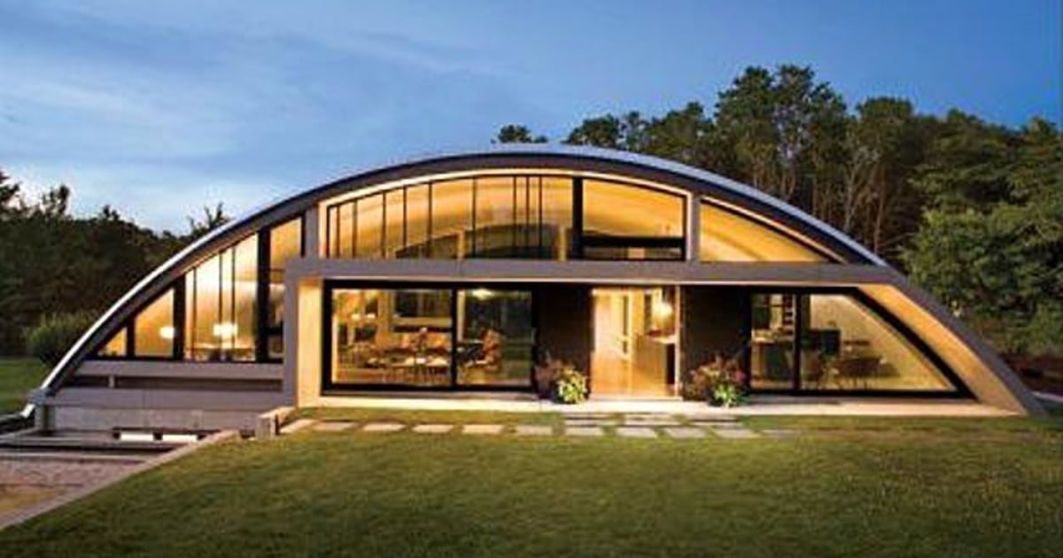 Listing of the Week: Arc House Stands Out in Hamptons