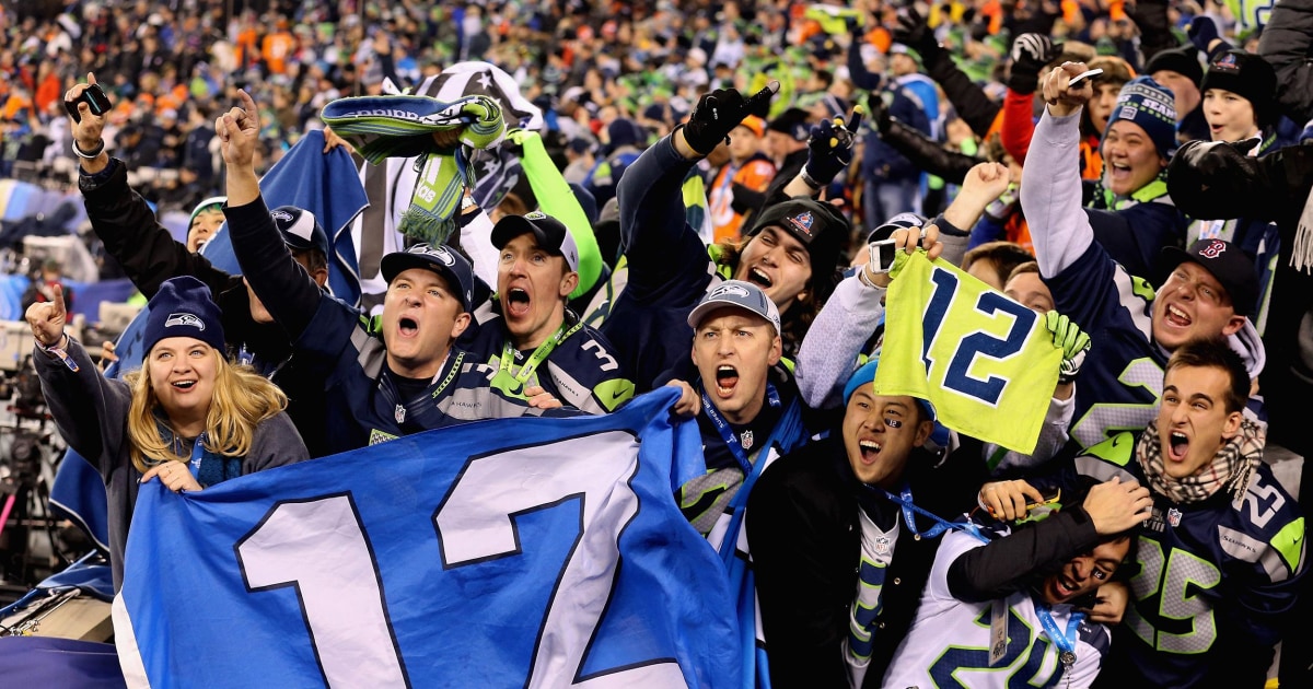 And the Crowd Goes Wild: Super Bowl Spectacle in Pictures