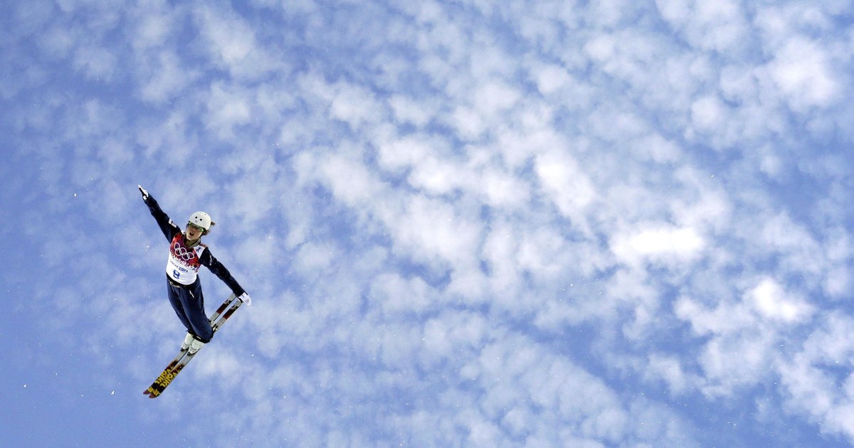 Aerial Skiers Sail to Women's Finals