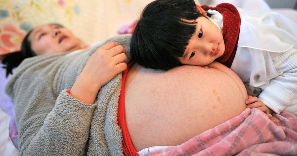 Family Welcomes Second Baby After China Relaxes One-Child Policy