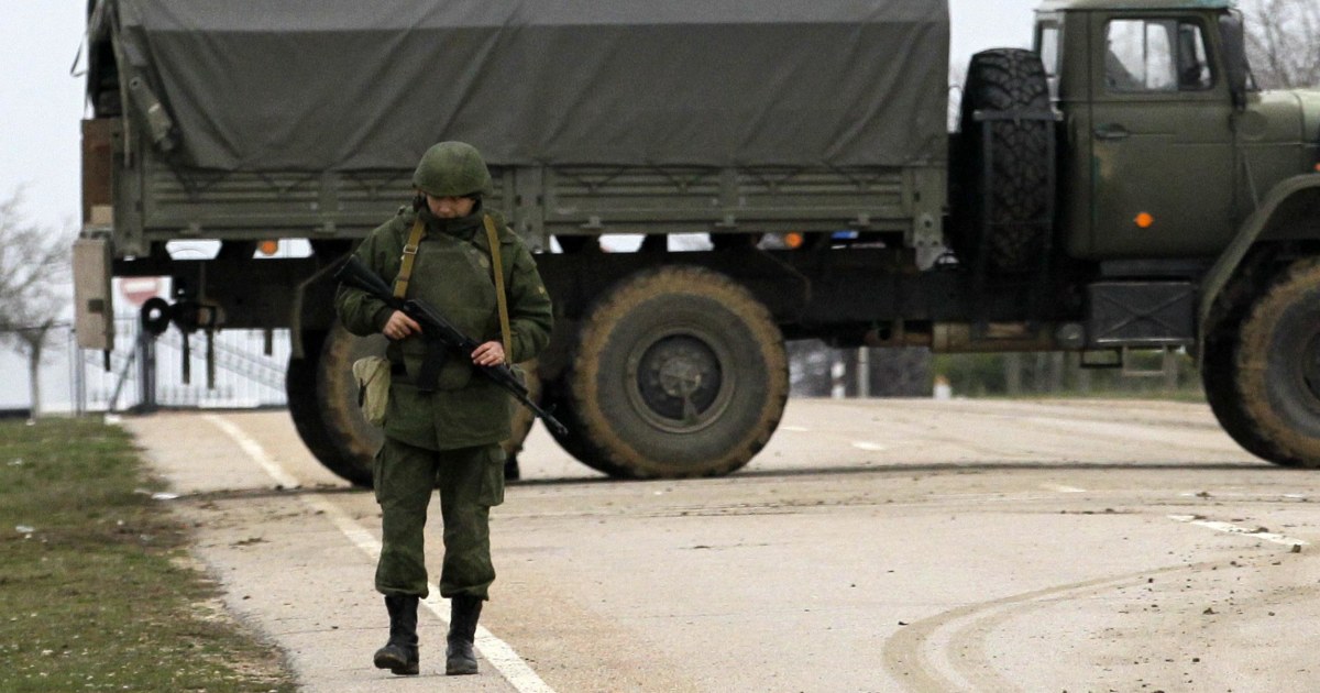 Crimea PM Takes Control Of Army, Police And Seeks Russian Help