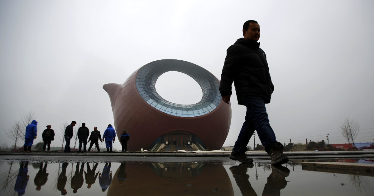 Building Shaped Like Giant Teapot Unveiled in Chinese City