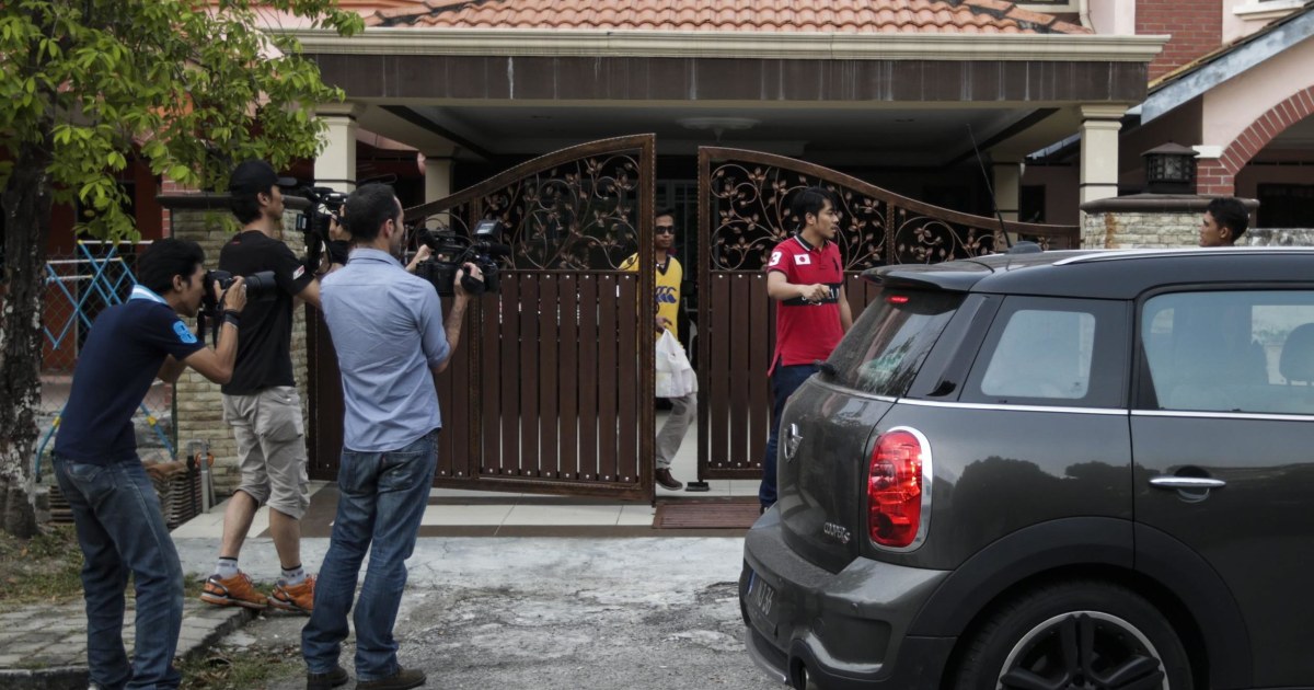 Investigators Visit Home of Missing Jet's Co-Pilot