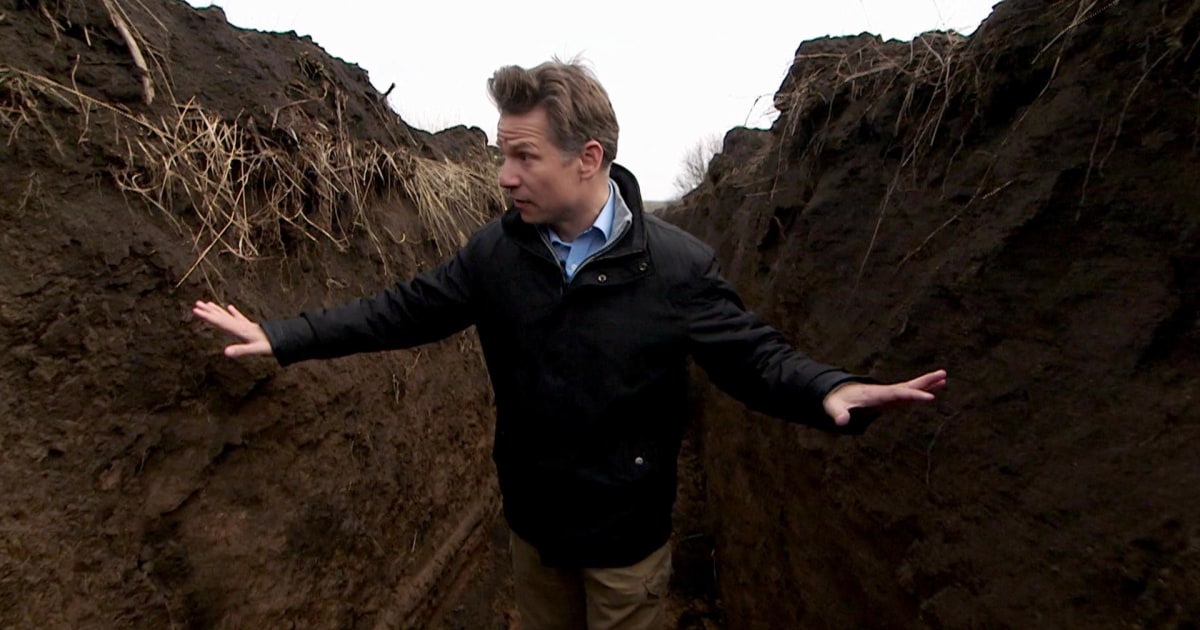 Richard Engel Goes Inside Ukraine's Defense Trenches