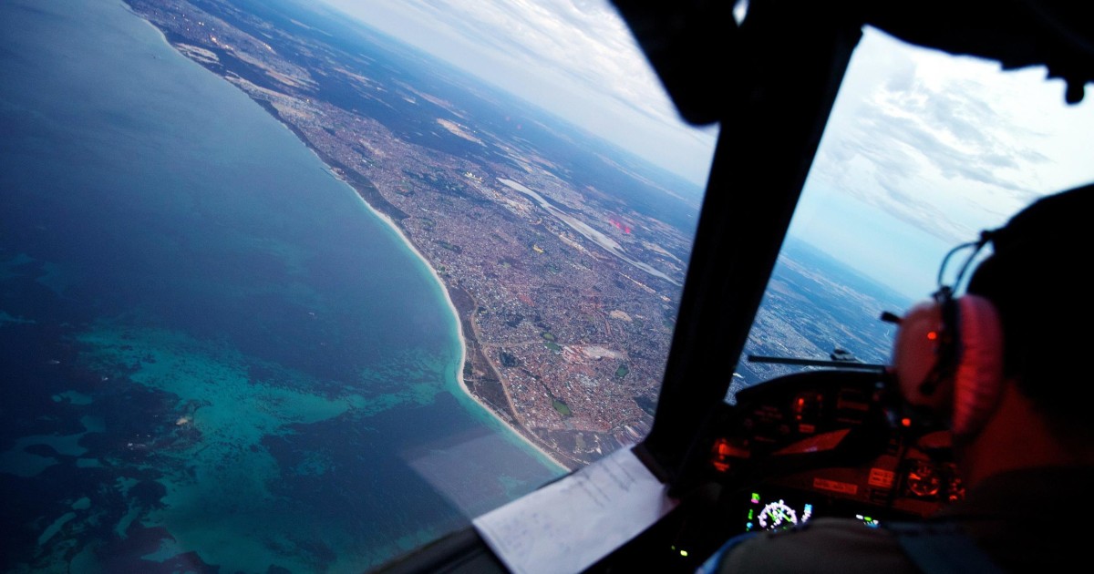 MH370: Satellite Images Show Up to 122 'Potential Objects'