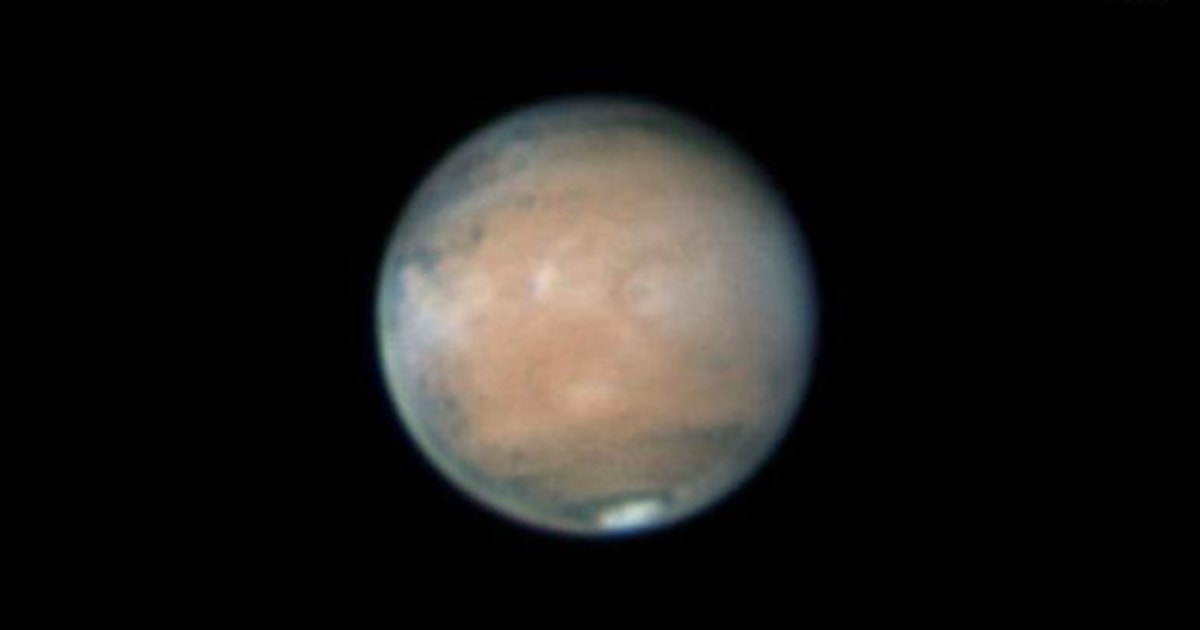 Red Planet Rising: Mars Shines Brighter Than It Has in Years