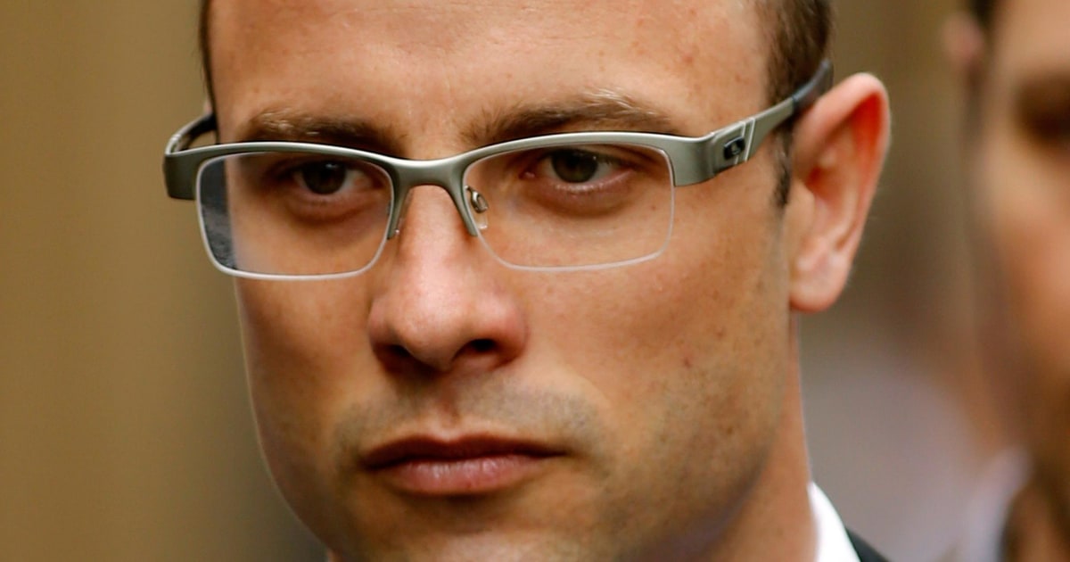Oscar Pistorius' Lawyers Call Pathologist as Defense Begins