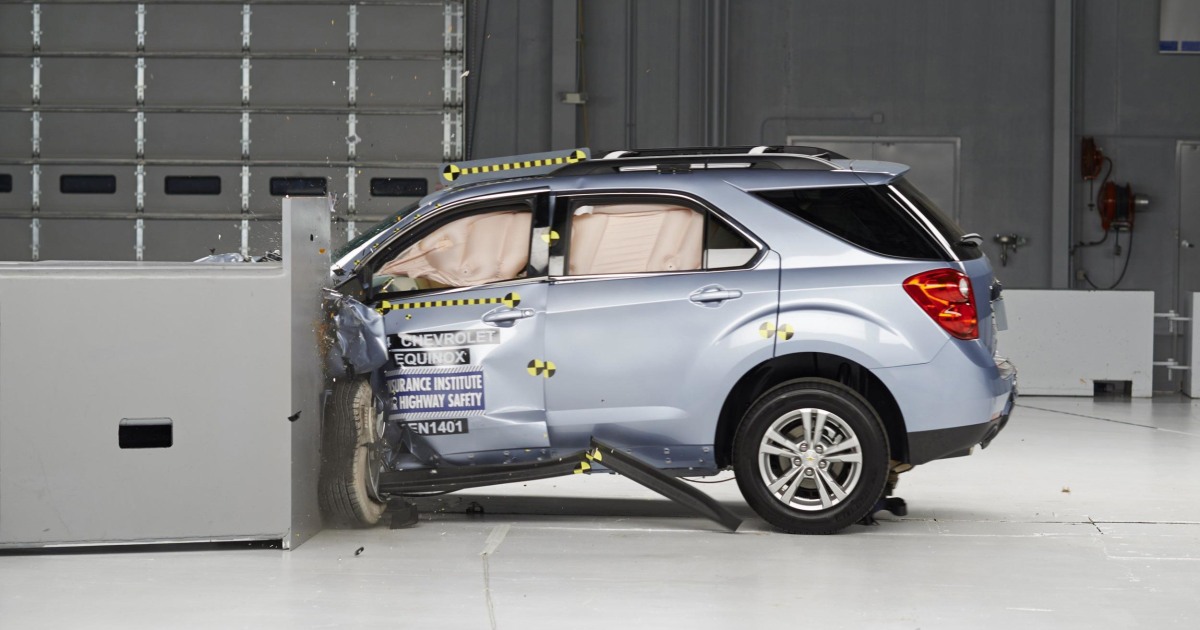 Two GM Midsize SUVs Top Tough Crash Tests