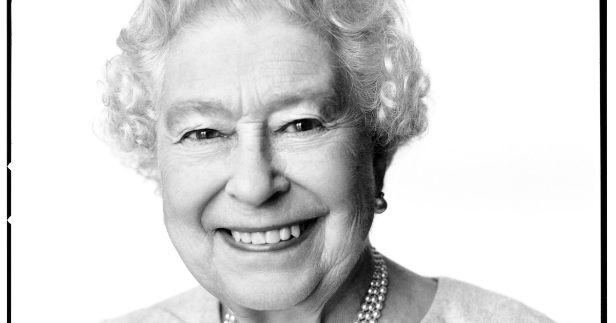 Queen Elizabeth's 'Mischievous Glint' Captured by Photography Legend