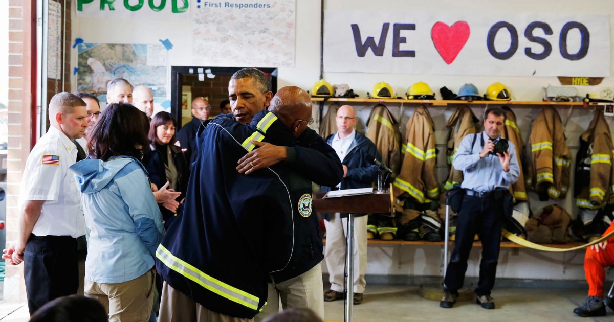 Obama Visits Grieving Oso Community After Mudslide