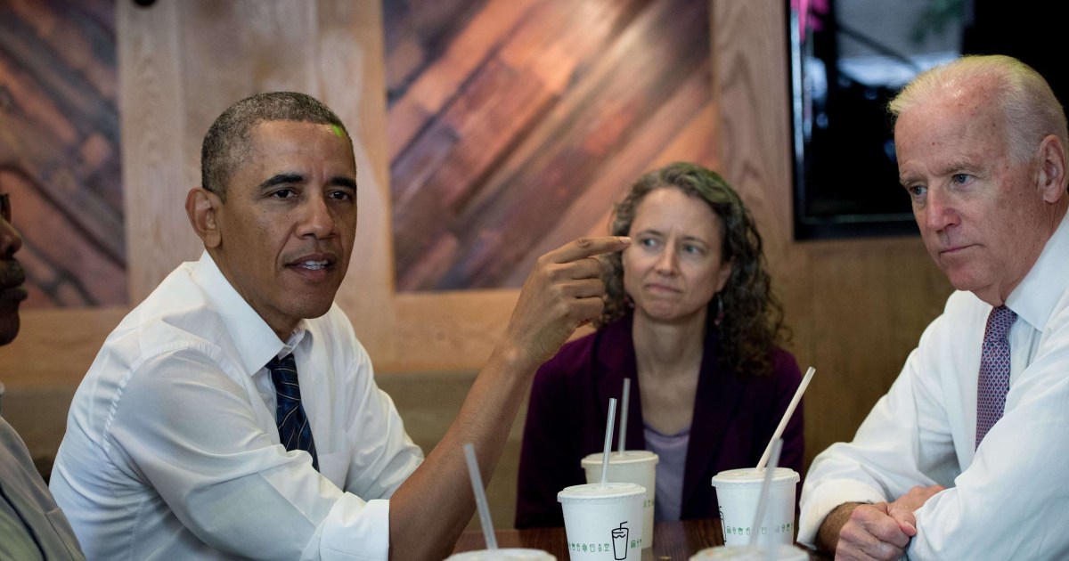 Fries With That? Obama, Biden Chow Down at D.C. Burger Joint