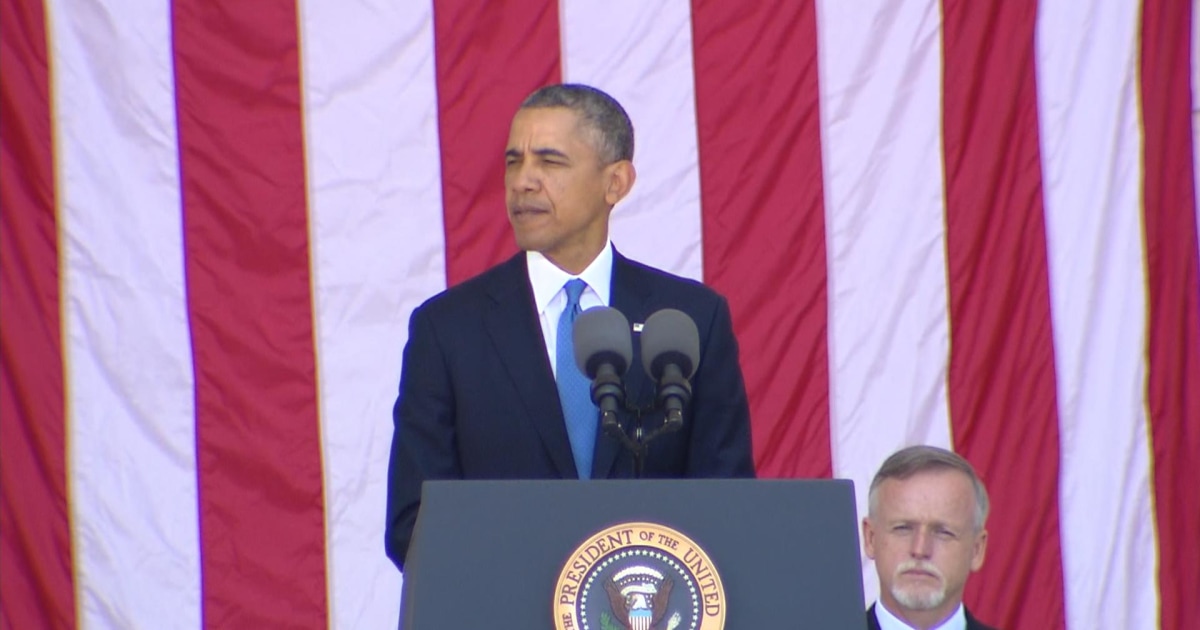 Obama Gives Memorial Day Address at Arlington National Cemetery