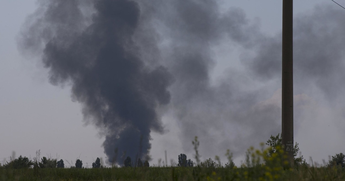 Ukraine Military Helicopter Shot Down In Slovyansk; 14 Killed