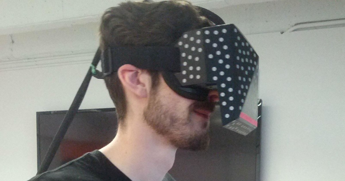 Valve Challenges Oculus With 'Dota 2' Virtual Reality Headset