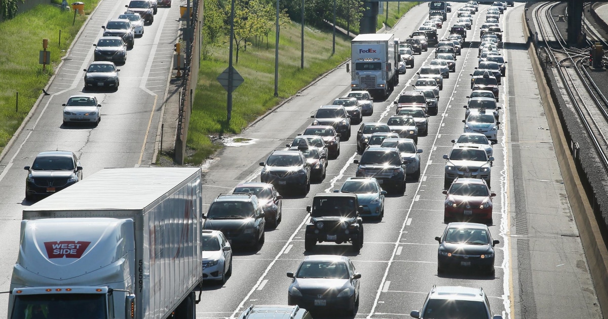 Old Clunkers Rule the Roads: Americans Are Driving Cars Longer