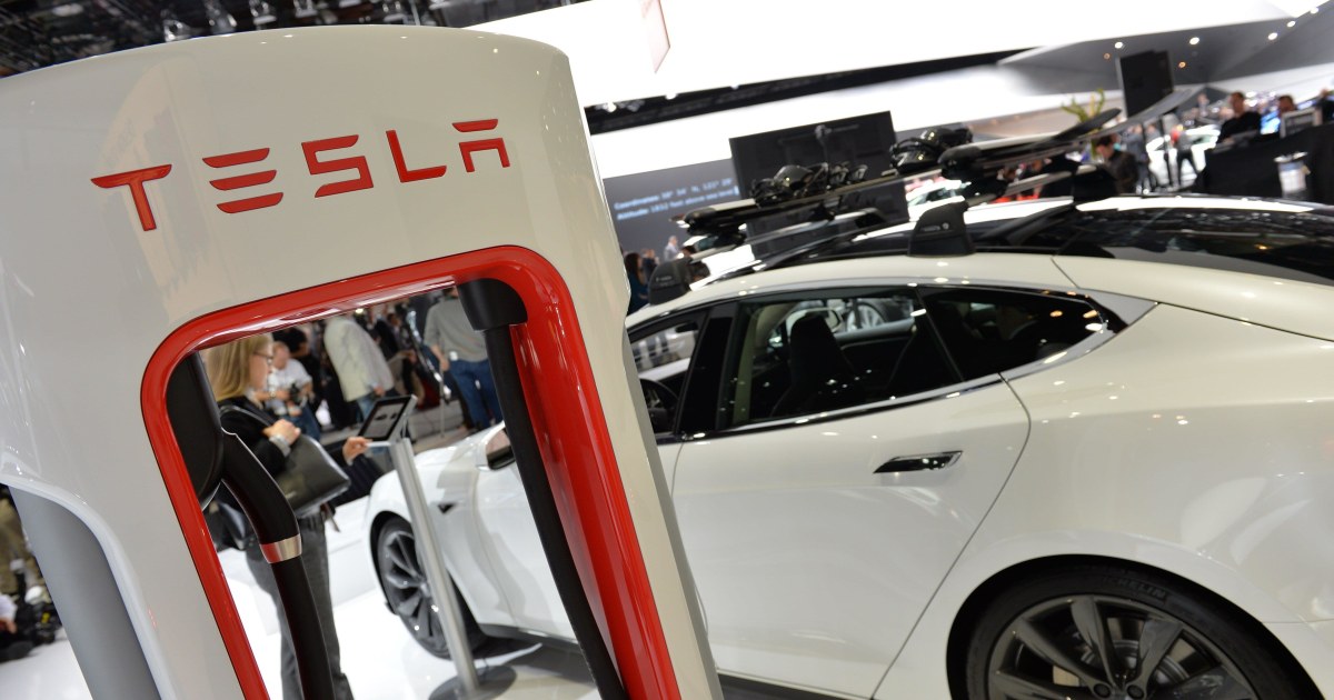 Tesla Opens Its Patents in Bid to Speed Up Electric Car Development