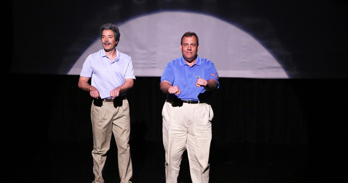 Chris Christie Shows Off His Dancing Moves With Fallon