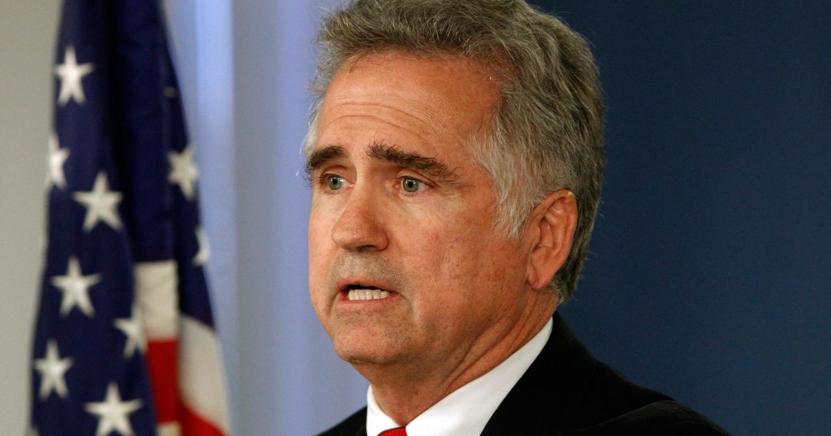 Emotional John Huppenthal Apologizes for Blog Comment