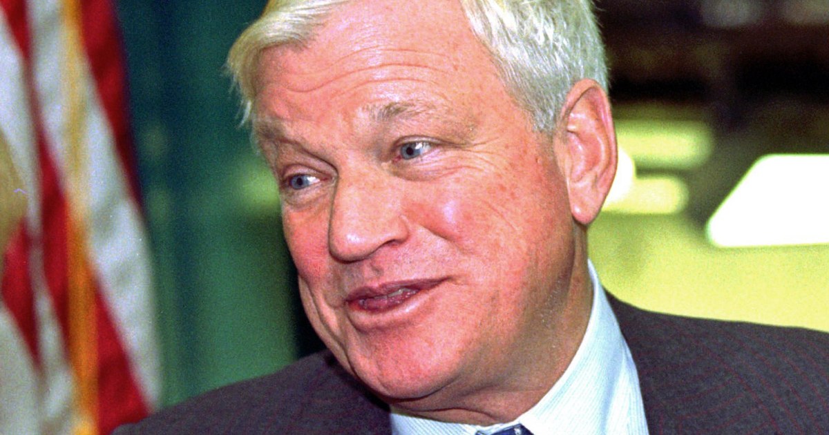 Billionaire Conservative Donor Richard Scaife Dead at 82: Report