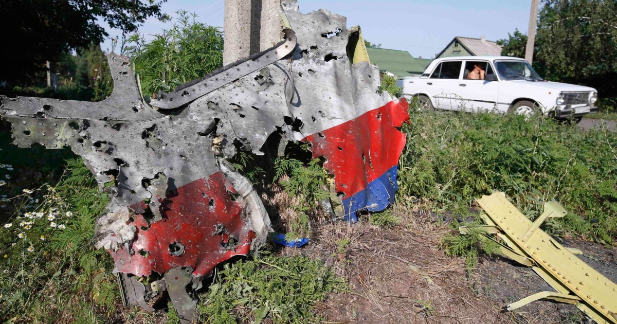 Flight MH17 Debris Site Left Unsecured for Hours by OSCE, Rebels