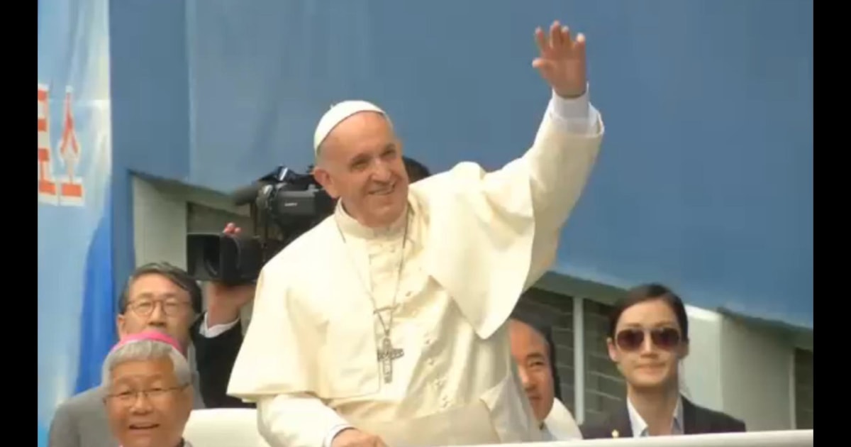 Pope Francis in South Korea: Pontiff Holds First Mass