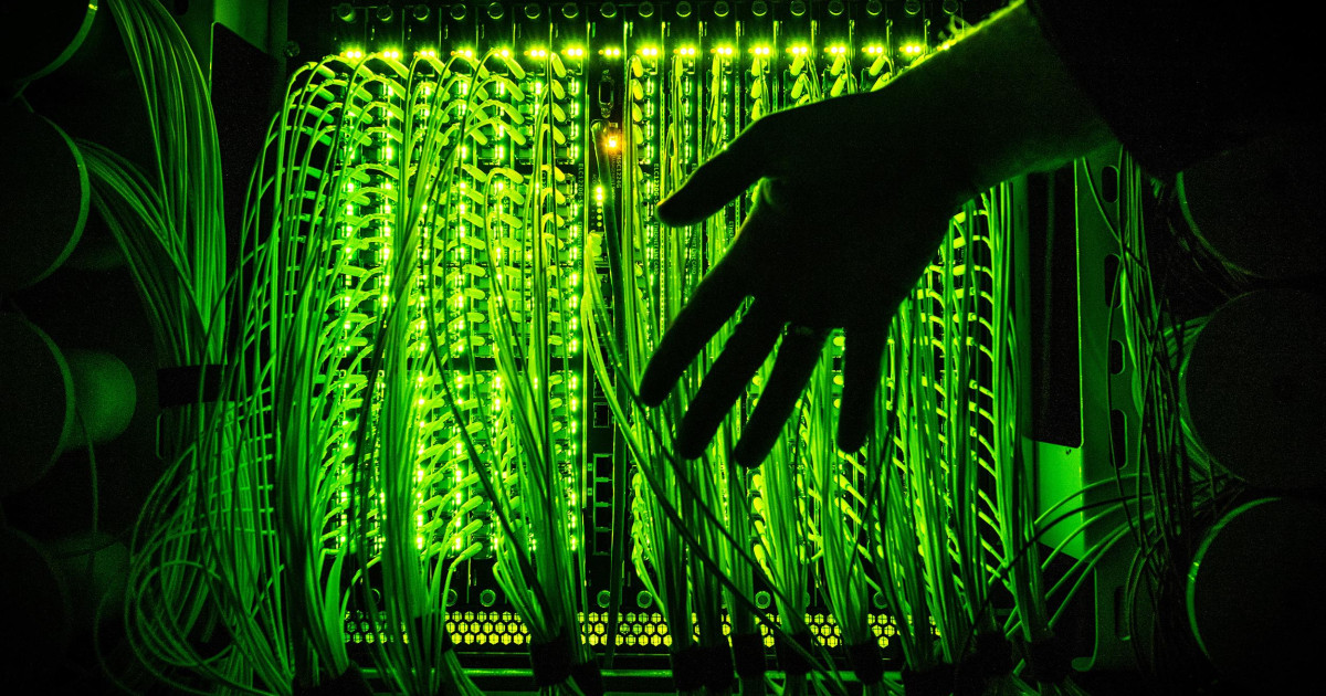 'Dark Web' Market for Illegal Guns and Drugs Grows