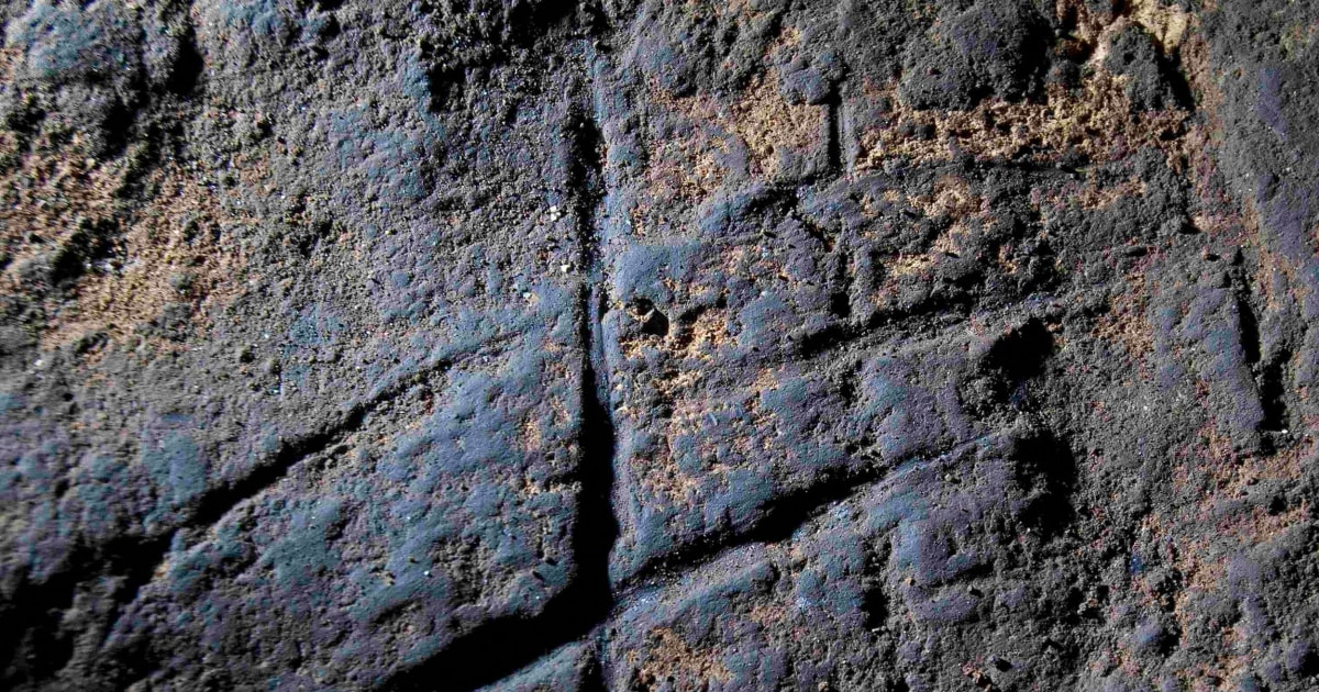 Cave Engravings Could Be First Evidence of Neanderthal Art