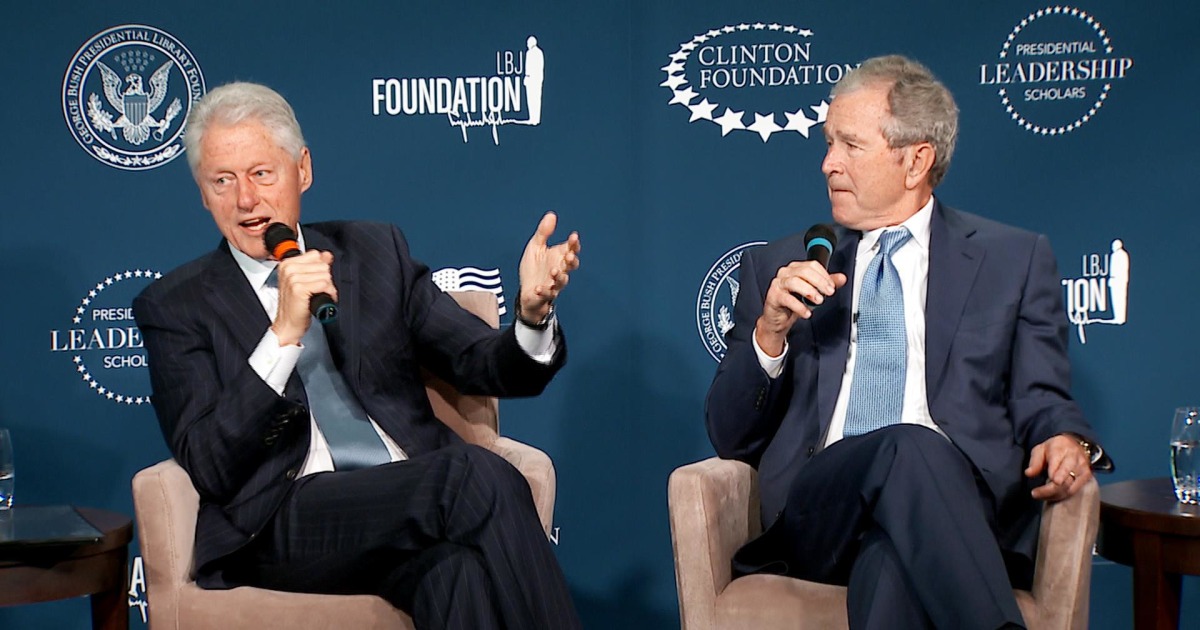 Clinton and Bush Share Laughs, Admiration