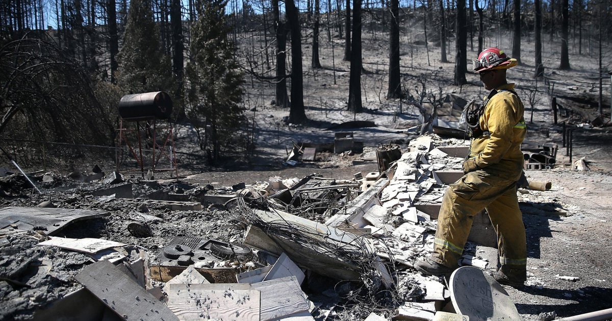 California Wildfire Ravages Small Town of Weed