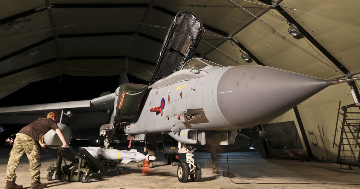 British Fighter Jets Fly Over Iraq, Ready to Strike Against ISIS