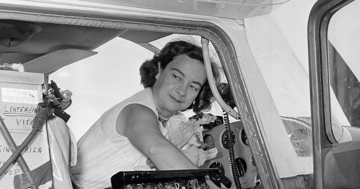 Jerrie Mock, First Female Pilot to Circle Globe, Dies at 88