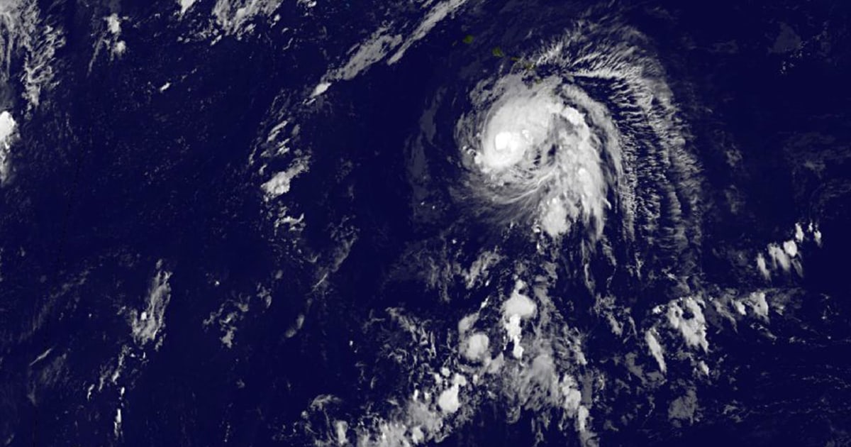 Hurricane Ana Dumps Rains, Passes Honolulu