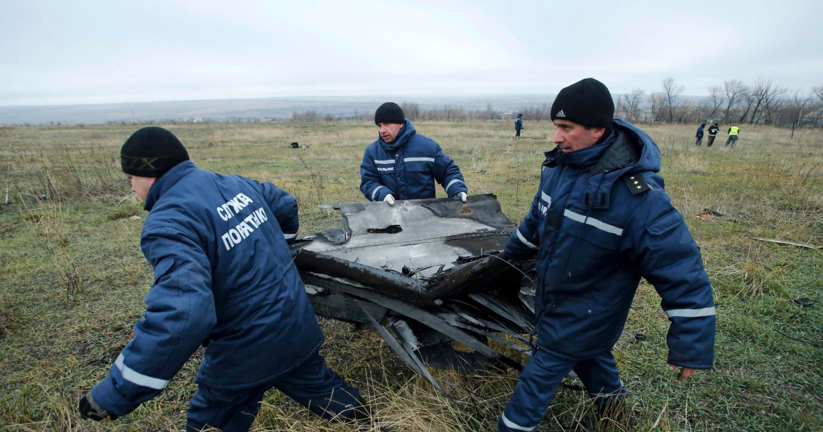MH17 Wreckage Recovery Begins at Ukraine Crash Site