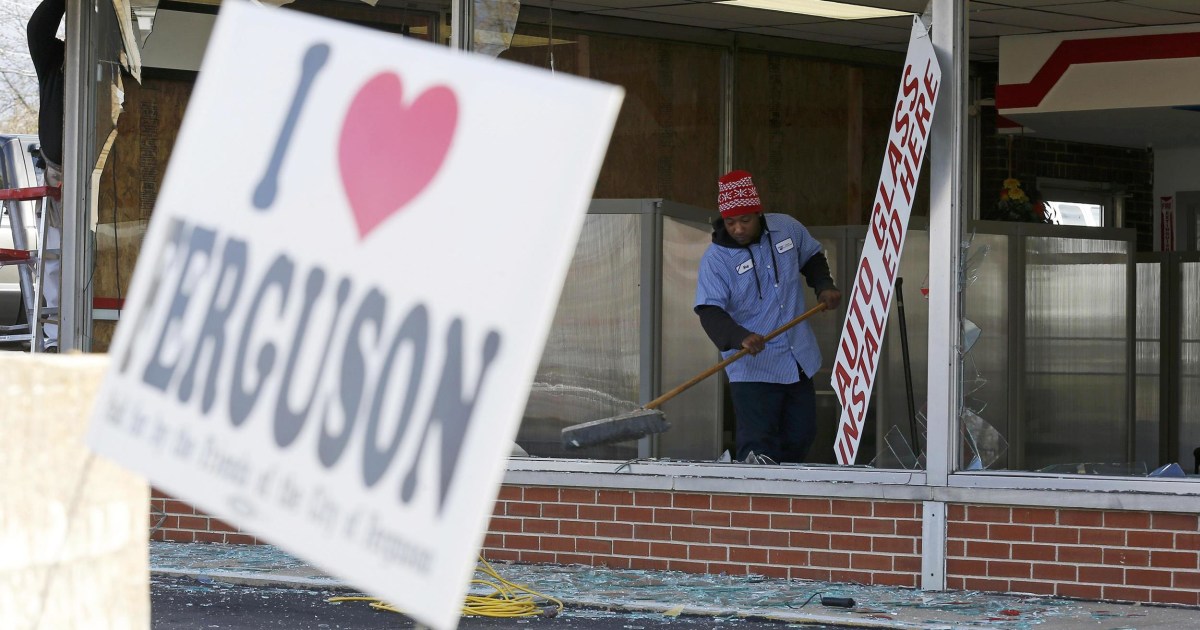 Ferguson Cleans Up After Night of Riots