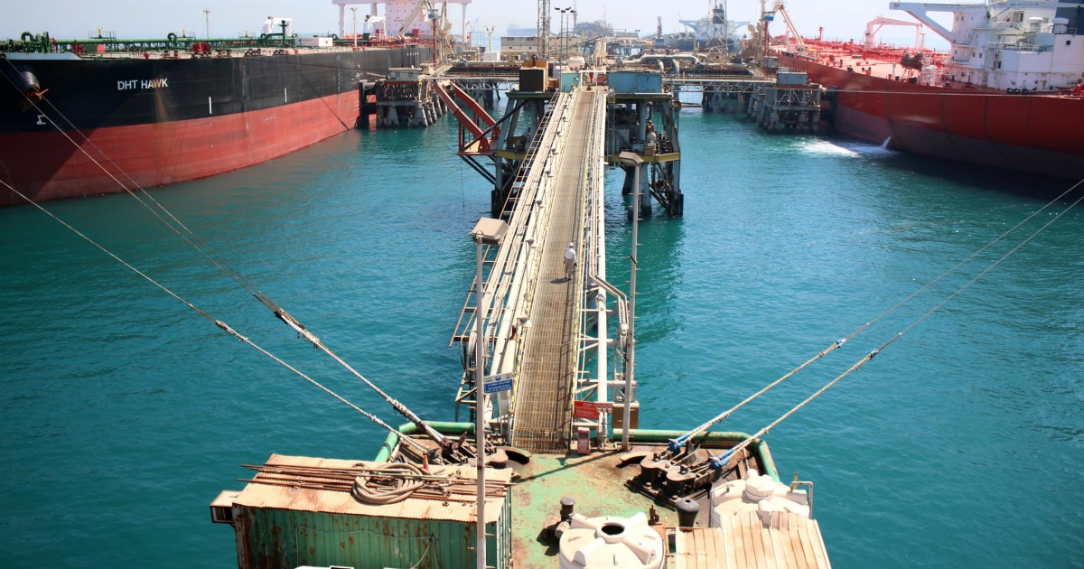 Amid Conflict with ISIS, Iraq Pumps Oil Like There's No Tomorrow