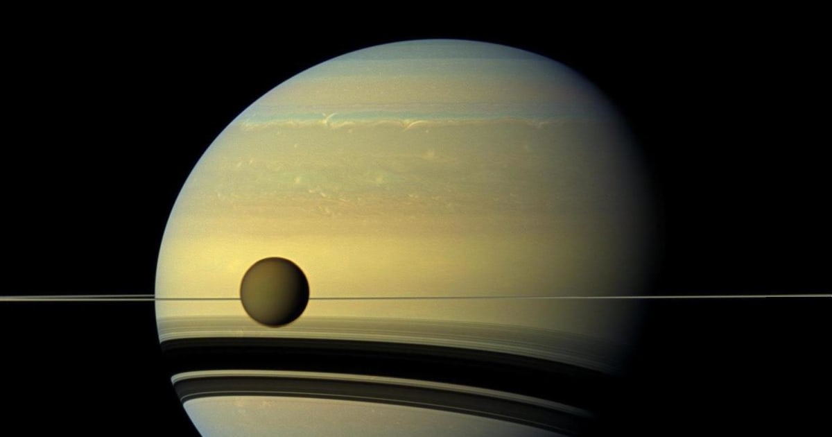 Life as We Don't Know It? Scientists Say It's Possible on Titan
