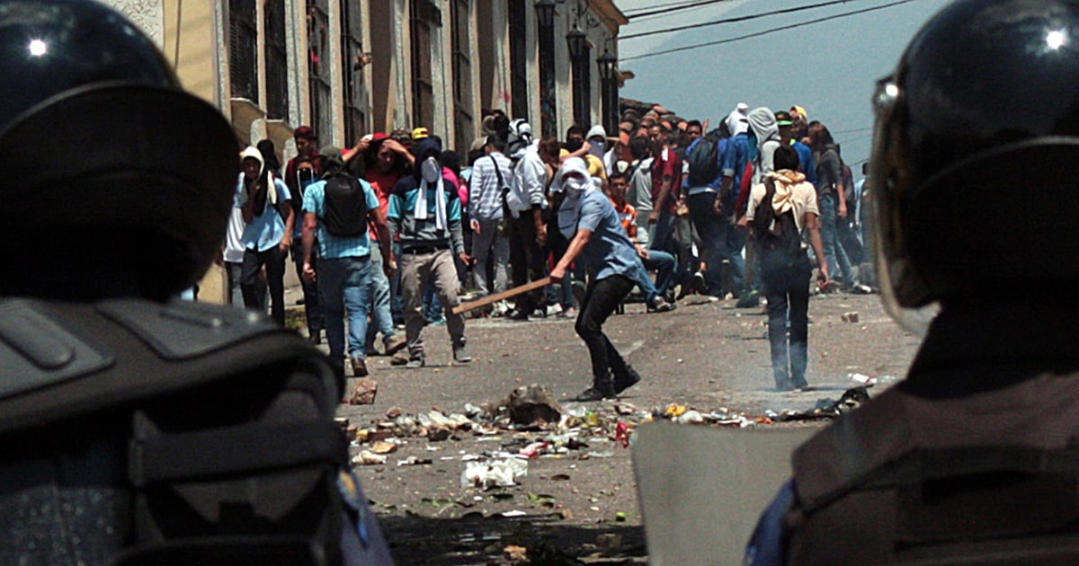 Venezuela Gives U.S. 15 Days to Slash Embassy Staff by 83 Percent