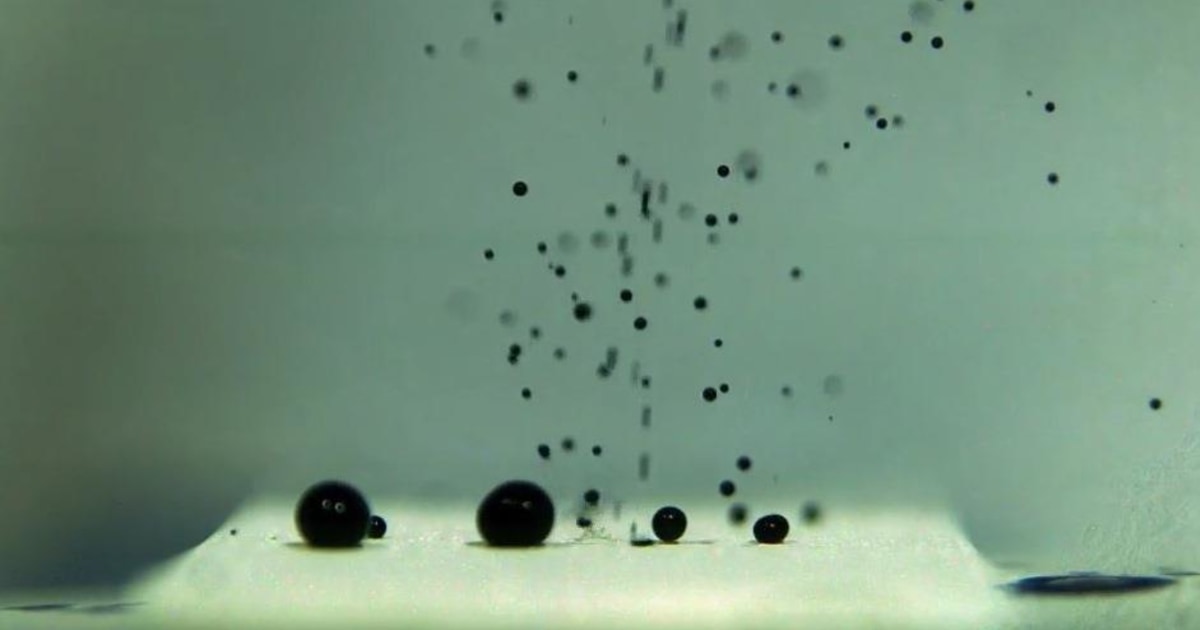 Chemists Use Nanoparticles in Tough, Self-Cleaning Paint