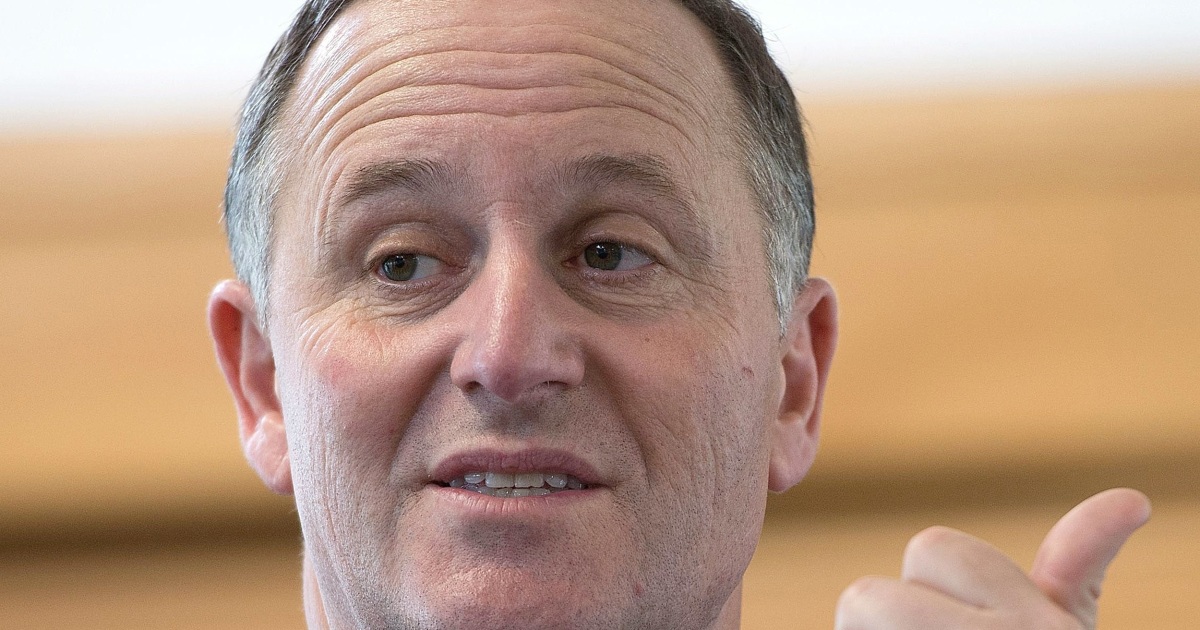 New Zealand Prime Minister John Key Apologizes for Pulling Waitress's Hair