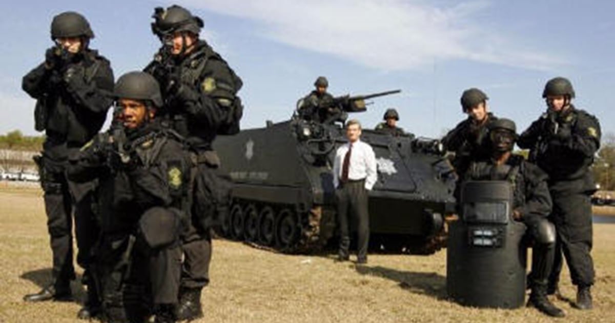 Obama: U.S. Cracking Down on 'Militarization' of Local Police