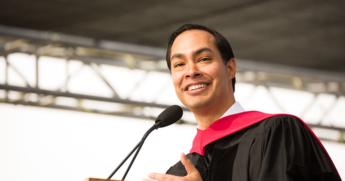 Prominent Latino Commencement Speakers Offer Wisdom to College Grads