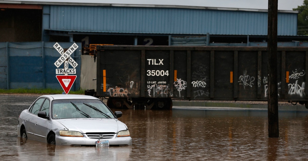 East Texas Under Flash Flood Watch After Bill Creeps Inland