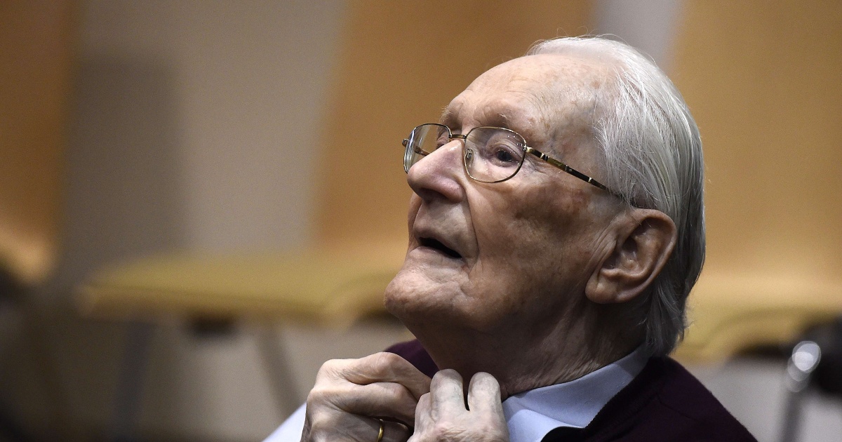 Oskar Groening Trial: 'Accountant of Auschwitz' Sentenced to 4 Years in ...