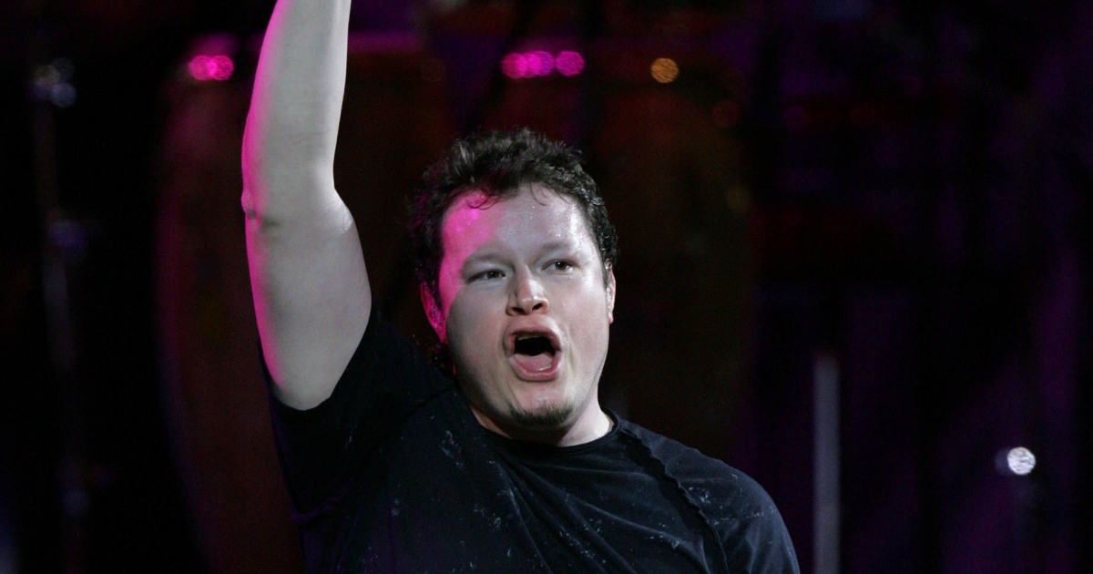 Mexican Singer-Songwriter Leonel García Leads Latin Grammy Nominations