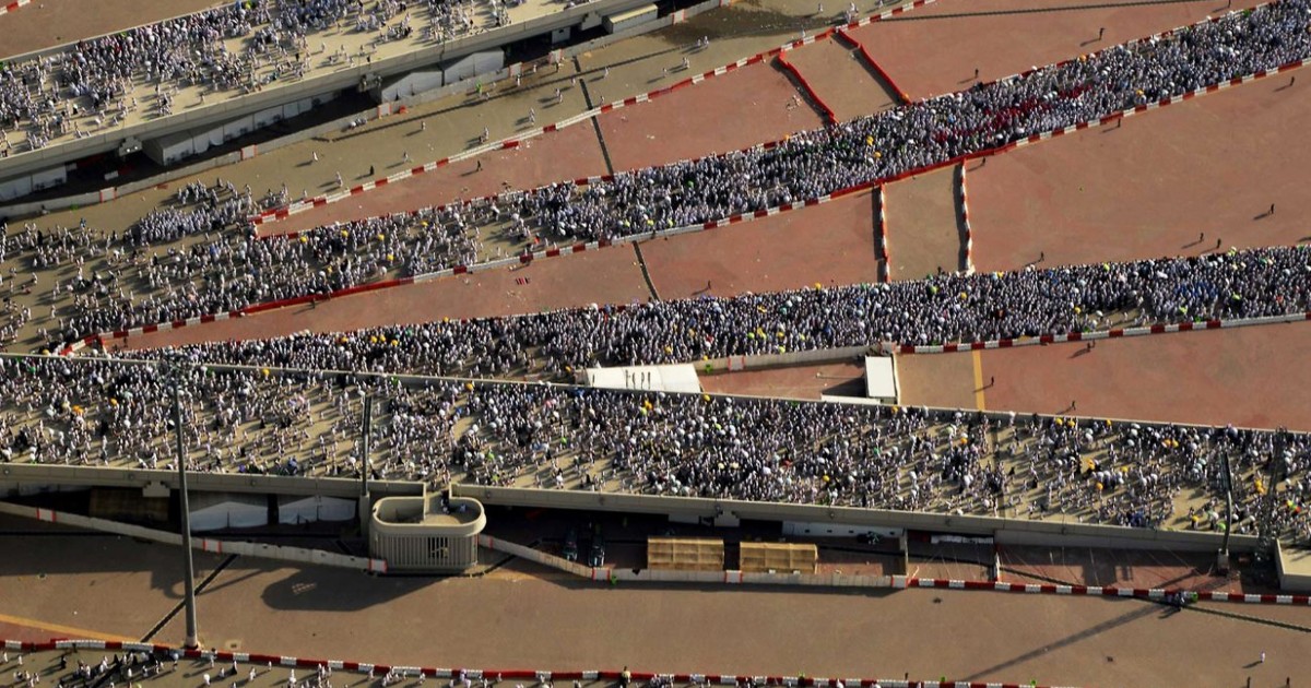 Somber Pilgrims Continue Hajj After Stampede 'Catastrophe'