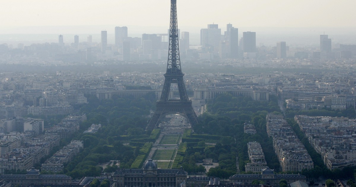 City of Blight: Amid VW Scandal, Polluted Paris Asks If Time to Dump Diesel