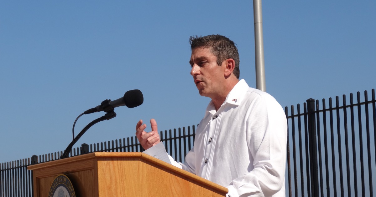 Richard Blanco's Historic U.S.-Cuba Poem Now A Commemorative Chapbook